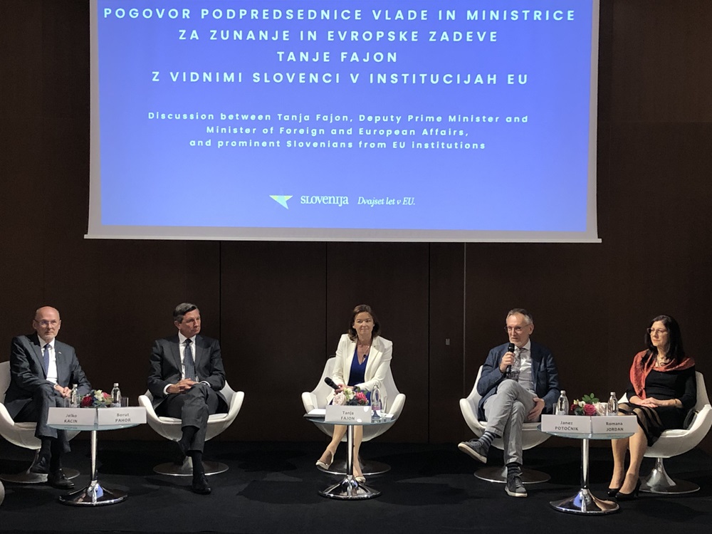 Discussion with the Deputy Prime Minister and Minister for Foreign and ...